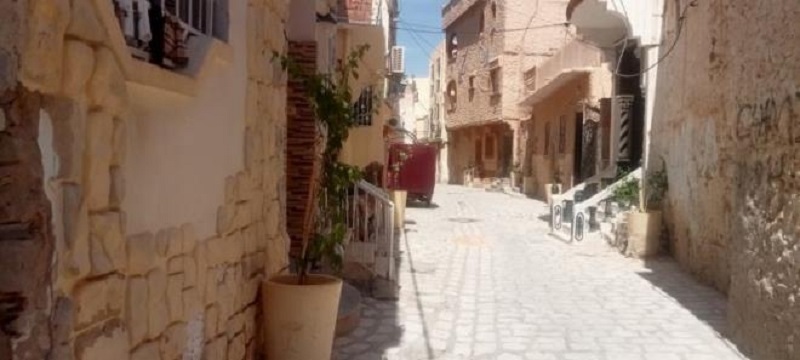 Gafsa : L'ASM procède à l'embellissement du quartier Krawa et des ...