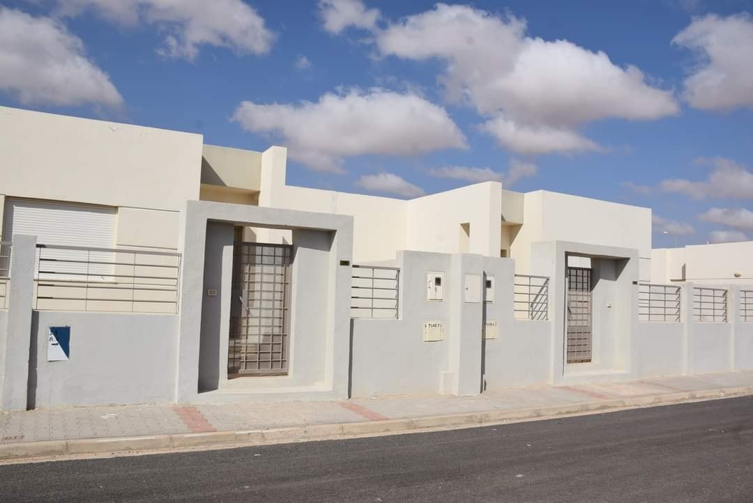 Monastir: Remise des clés de 76 logements sociaux aux ayants droit à ...