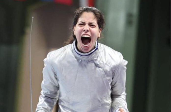 JO 2024-Escrime (Sabre): La Tunisienne Yasmine Daghfous bat l ...